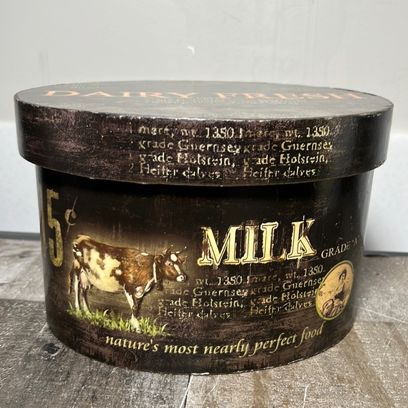 Accents | Vintage Oval Wood Lidded Box Dairy Fresh Milk Theme Felt ...